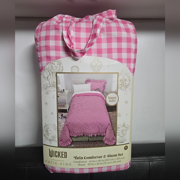 Wicked | Bedding | New Universal Wicked For Good Katie Kime Twin ...